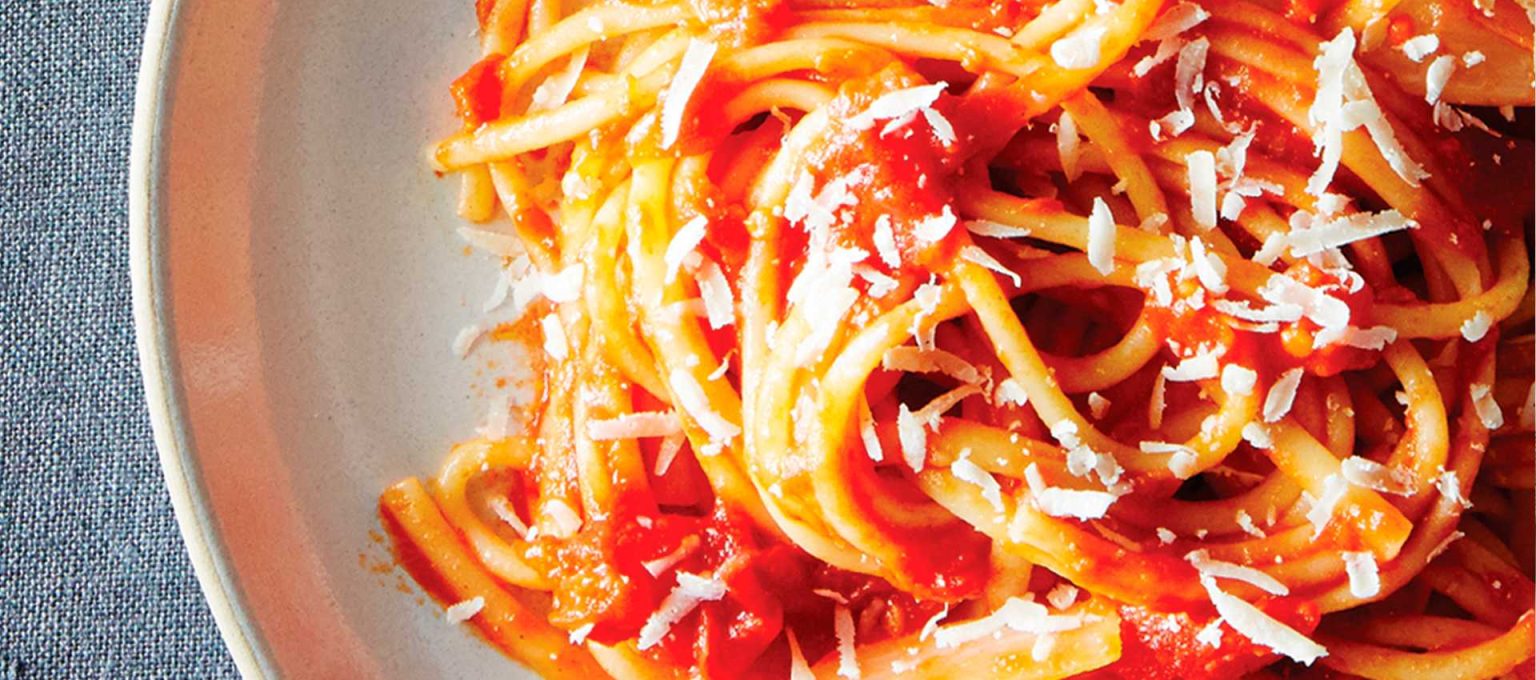 Spaghetti al Pomodoro - Italian recipe | Mutti